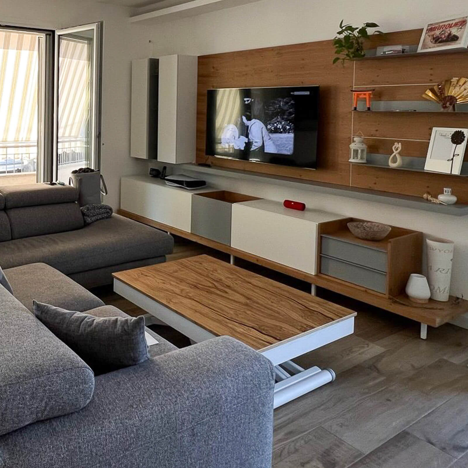 Customizable Wooden Transformable Coffee Table - LG Lesmo – LG CREATIVE LAB
